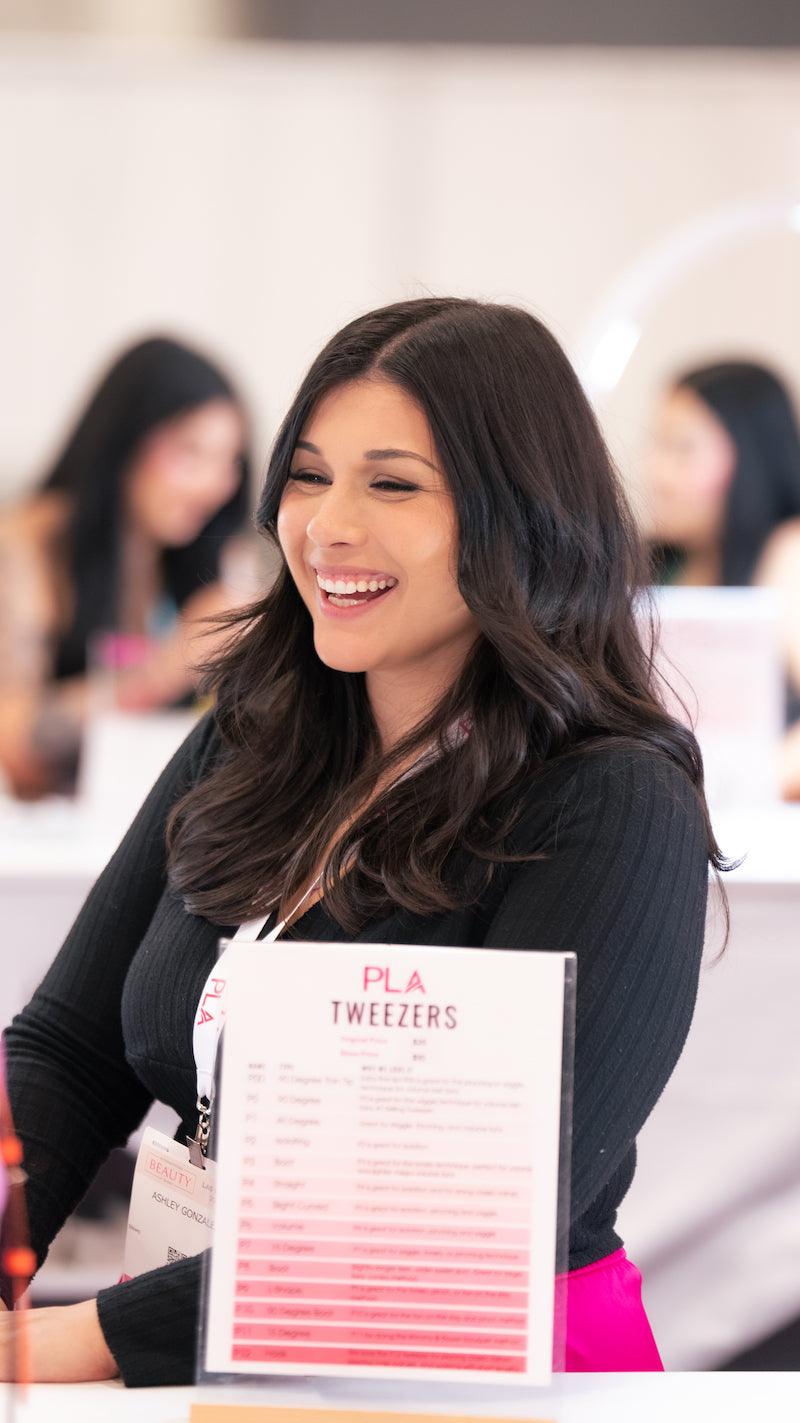 Ashley Gonzalez Of The Lash Papi On The PLA Team – Paris Lash Academy