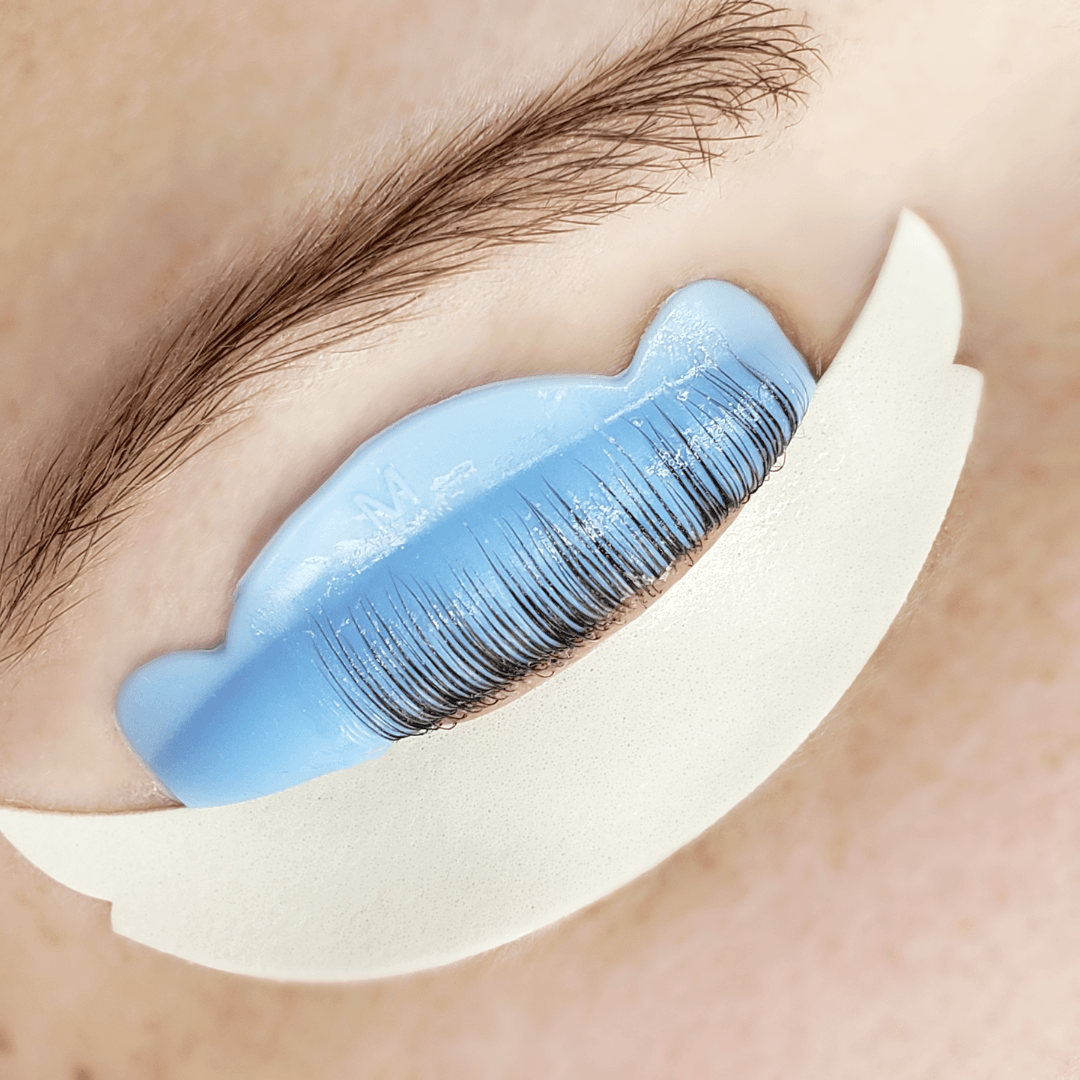 Lash Lift vs Lash Extensions: Choosing Your Best Option – Paris Lash ...