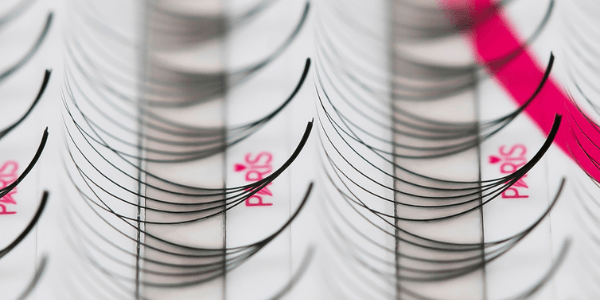 Premade vs. ProMade Lashes | PLA – Paris Lash Academy